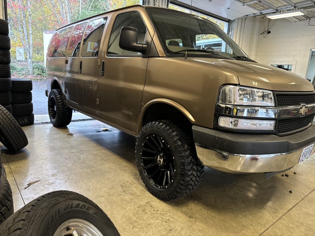 2003-2026 Chevy Express GMC Savana 2500/3500 2" Lift Kit | Fits All ...